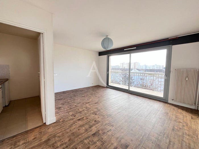 Chemin Vert-Europe, Reims - Appartement 1 pièce à louer