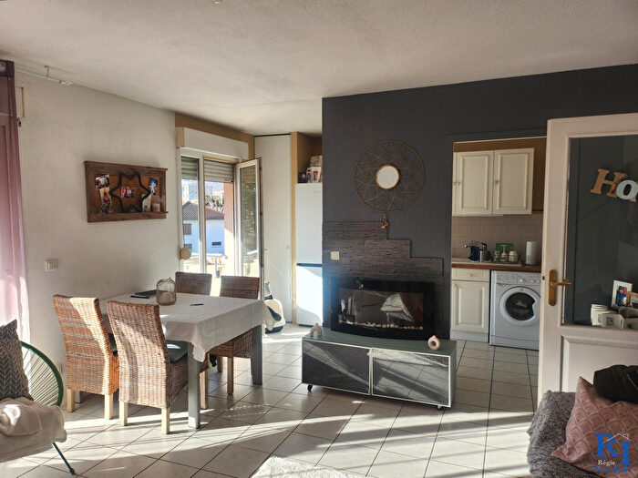 Appartement à louer - Échirolles, Bayard, La Luire, Vicose, Comboire - 3 pièces - 2 chambres