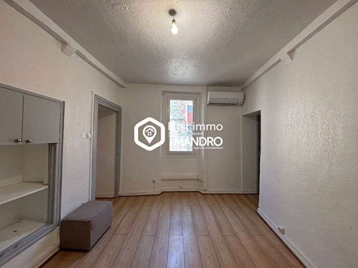 Centre Ville Nord Ouest, Ille-sur-Têt : Appartement 3 pièces à louer