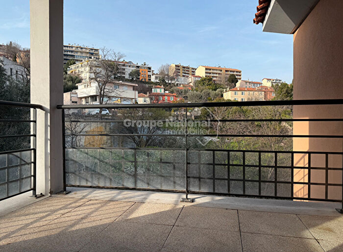 Appartement à louer - Grasse, Saint-Jacques - 1 pièce