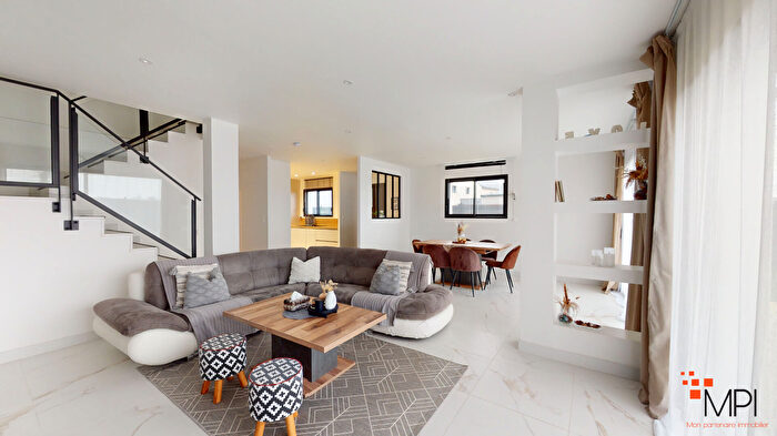 Maison à vendre - Cintré - 6 pièces - 4 chambres