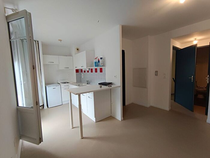Appartement à louer - Centre Ville, Beauvais - 2 pièces - 1 chambre