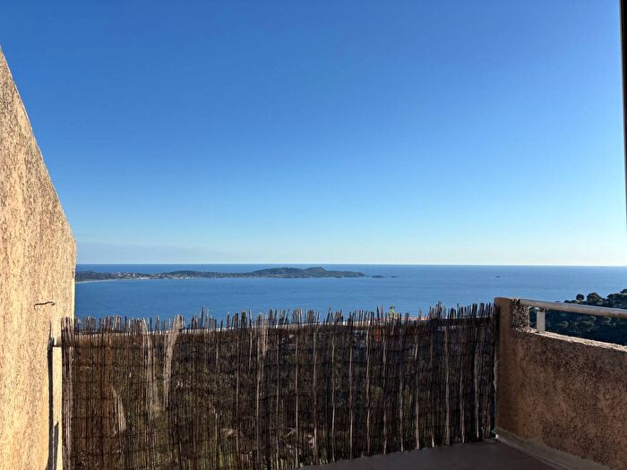 Appartement à louer - Costebelle-Mont des Oiseaux, Hyères - 1 pièce
