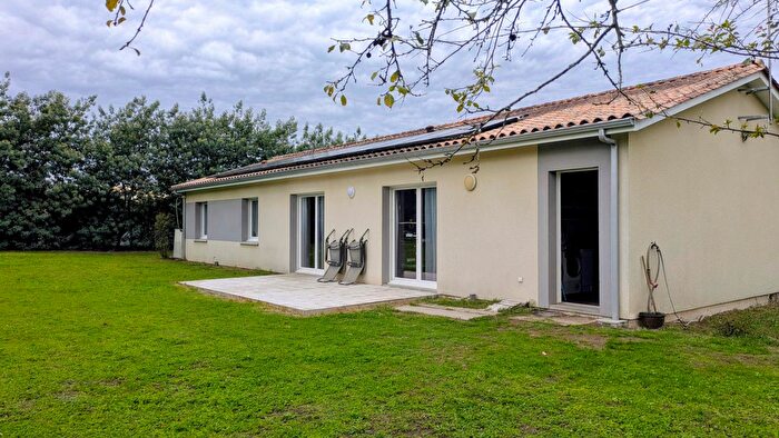 Maison à vendre - Cercoux - 4 pièces - 3 chambres