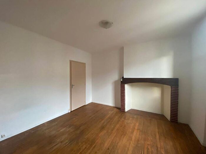 Maison à louer - Sud, Caussade - 2 pièces - 1 chambre