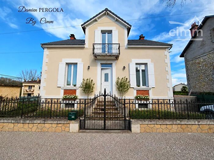 Maison 6 pièces à Montignac, à vendre