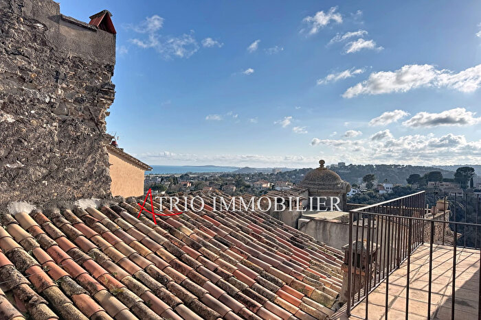 Appartement à vendre - Cagnes-sur-Mer, Haut de Cagnes - 3 pièces - 2 chambres