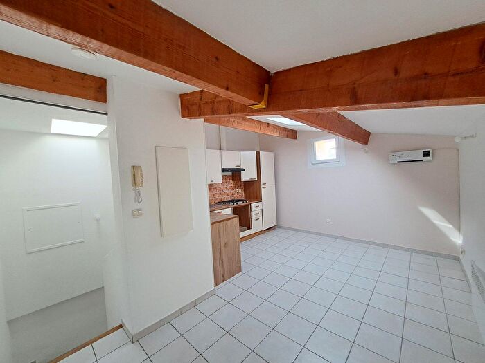 Appartement à louer - Bessan - 2 pièces - 1 chambre