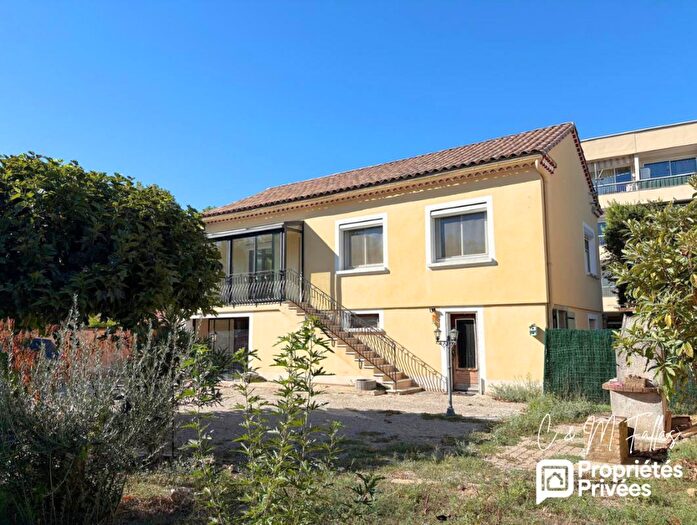 Maison 6 pièces à Lapalud, à vendre