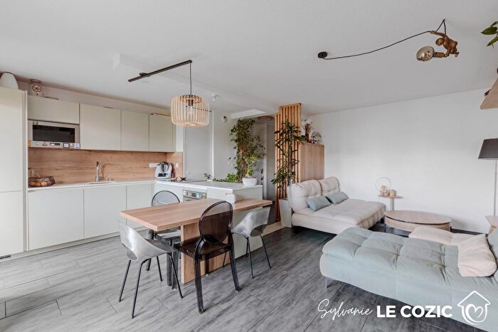 Appartement 3 pièces à Toulouse, La Cépière, Arènes, à vendre