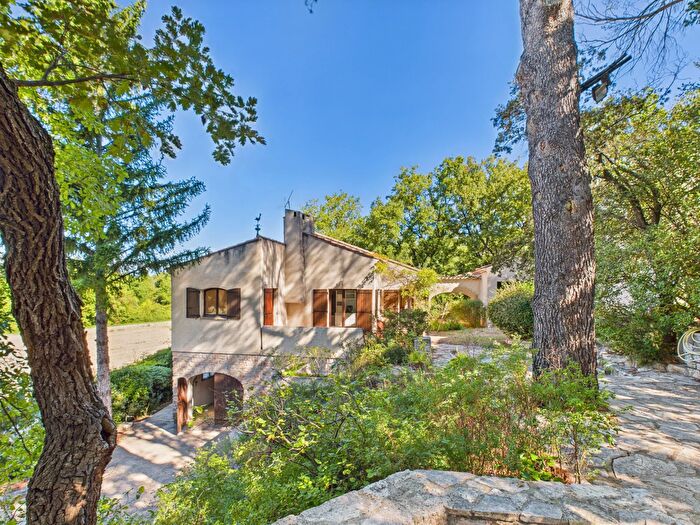 Maison à vendre - Aix-en-Provence, Puyricard, Célony - 6 pièces - 4 chambres