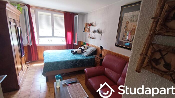 Appartement à louer - Pessac - 1 pièce - 3 chambres