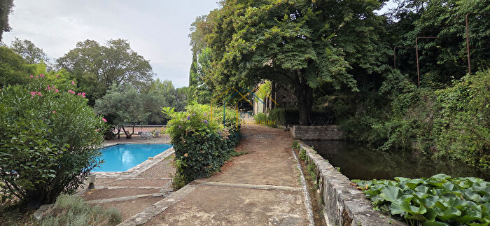 Maison 7 pièces à vendre - Plaissan