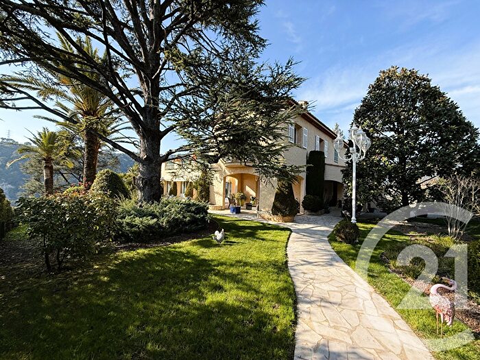 Maison à vendre - Drap - 8 pièces - 5 chambres