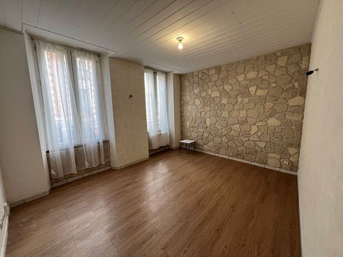 Centre Ville, Saint-Brice-sous-Forêt : Appartement 2 pièces à louer