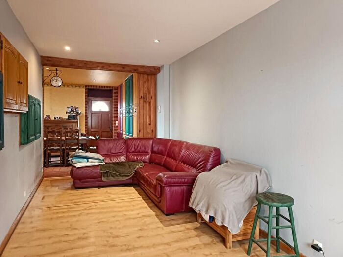 Ainay-le-Château : Maison 10 pièces à vendre