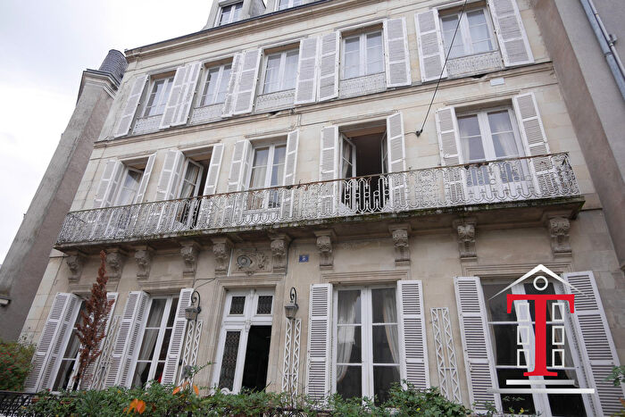 Maison à vendre - Angers - 18 pièces - 10 chambres