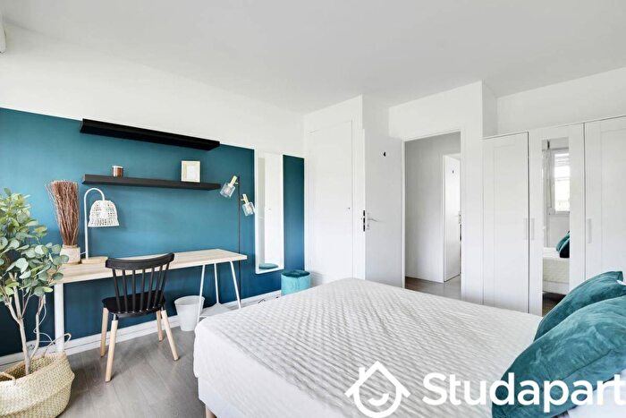 Appartement 1 pièce à Hauts Fossés-Esslières-Sorières, Le Kremlin-Bicêtre, à louer