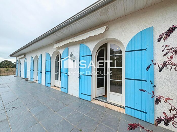Saint-Morillon : Maison 8 pièces à vendre
