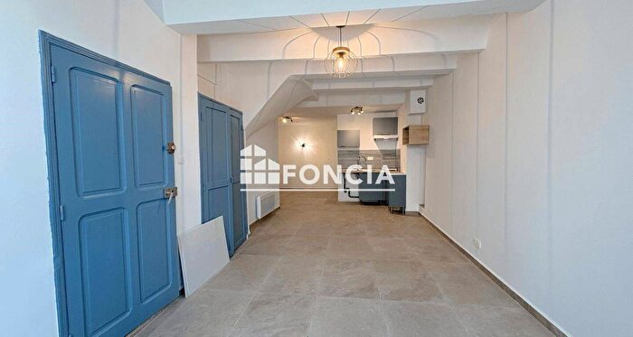 Appartement 1 pièce à Sault, à louer