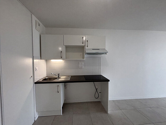 Appartement 3 pièces à Biscarrosse, Centre-ville, République, Breux, à louer