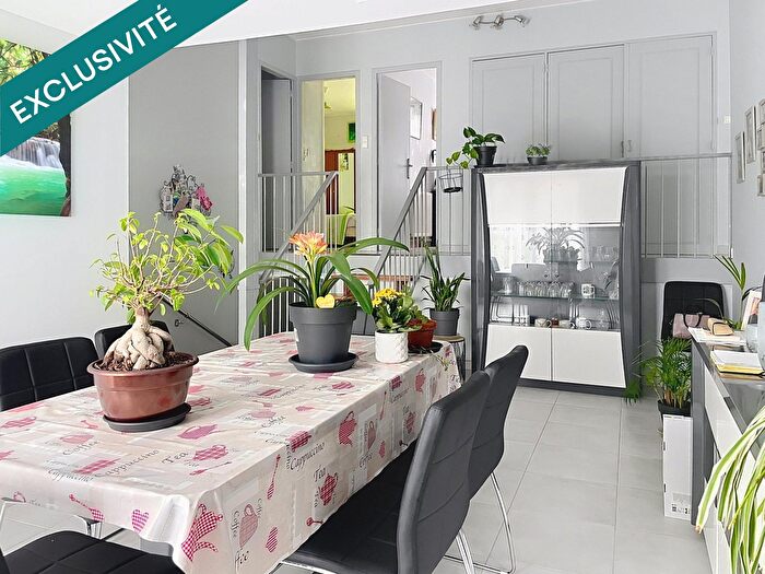 Maison à vendre - Cognac, Crouin - 5 pièces - 4 chambres