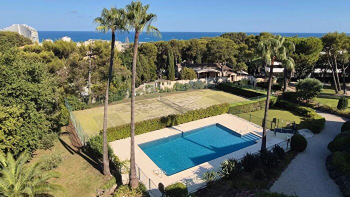 Appartement à louer - Marina, Villeneuve-Loubet - 2 pièces - 1 chambre