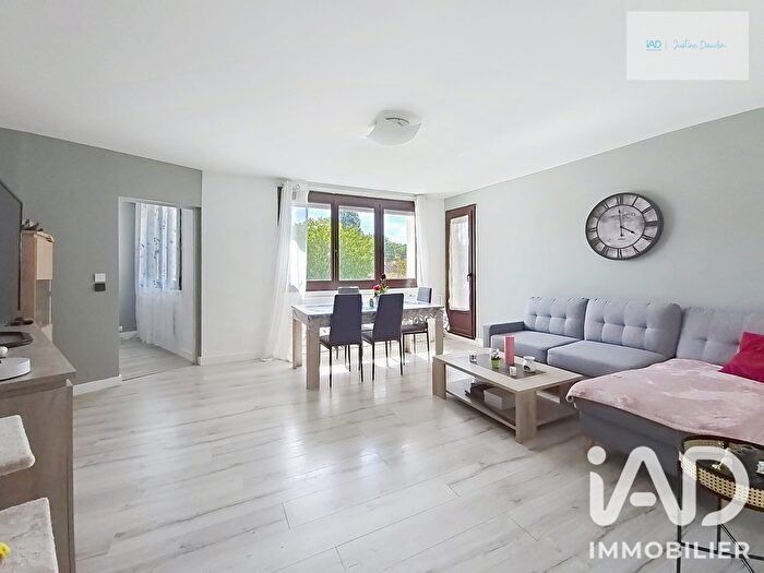Appartement 4 pièces à Saint-Fargeau-Ponthierry, à vendre