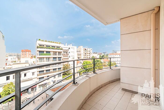 Courbevoie, Marceau République : Appartement 2 pièces à vendre