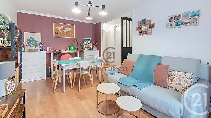 Appartement à vendre - Gagny, Centre-ville - 2 pièces - 1 chambre