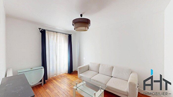 Appartement à louer - Vallée de Fécamp, Paris ème arrondissement - 2 pièces - 1 chambre