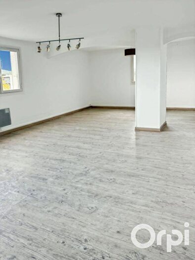 Appartement à louer - Pont-Saint-Esprit - 2 pièces - 2 chambres