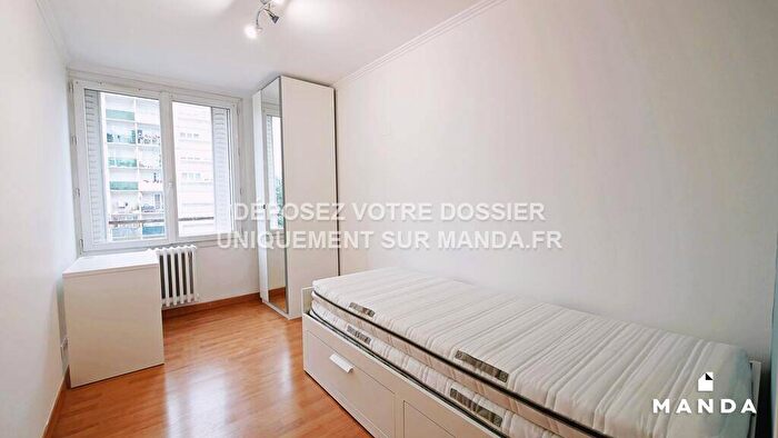 Paul Froment-Huit Mais, Vitry-sur-Seine : Appartement 5 pièces à louer