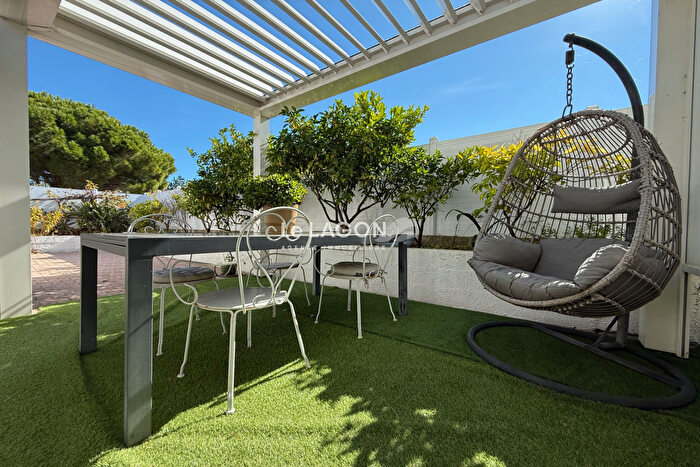 Maison à vendre - Saint-Cyprien - 5 pièces - 4 chambres