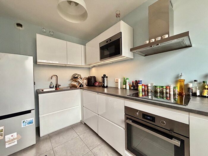 Appartement à louer - Schiltigheim - 2 pièces - 1 chambre