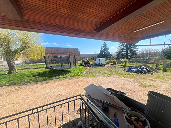 Maison à vendre - Pleure - 8 pièces - 5 chambres