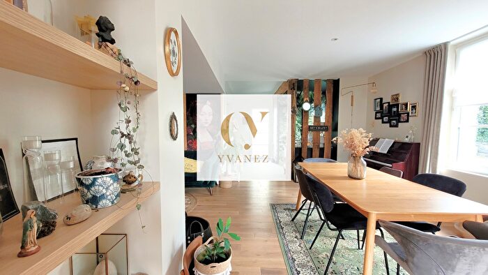 Maison 7 pièces à Châteaugiron, à vendre