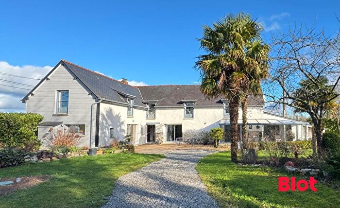 Maison à vendre - Guichen - 8 pièces - 5 chambres