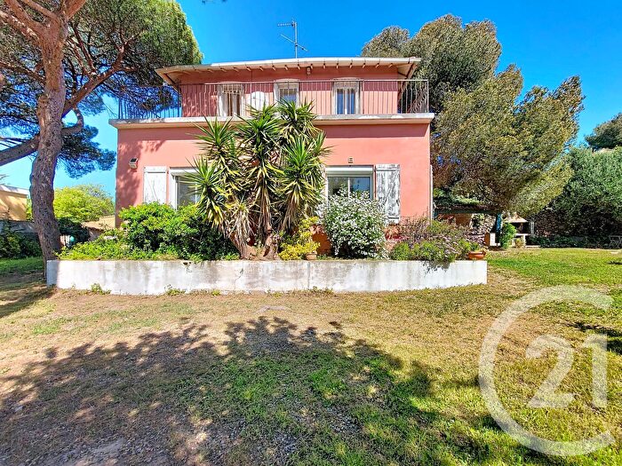 Maison à vendre - Sète, Saint-Clair - 4 pièces - 2 chambres