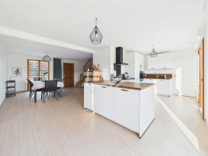 Maison à vendre - Bazoches-sur-Vesles - 7 pièces - 5 chambres