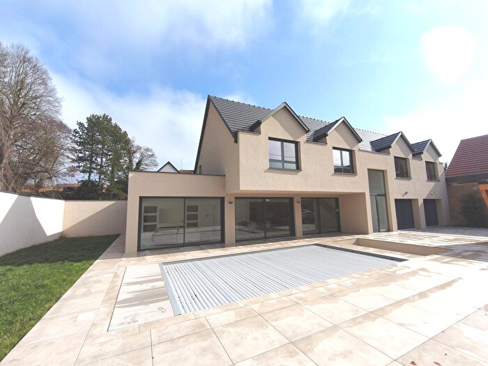 Maison à vendre - Truchtersheim - 7 pièces - 5 chambres