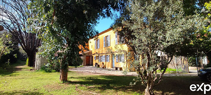 Maison à vendre - Saint-Laurent-du-Var, Centre-ville, Rascas, Notre-Dame, Condamines - 6 pièces - 4 chambres