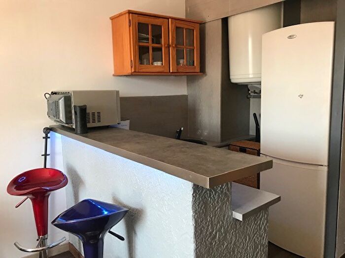 Appartement à louer - Puget-sur-Argens - 1 pièce