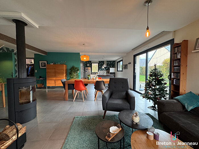 Maison à vendre - LHuisserie - 7 pièces - 5 chambres