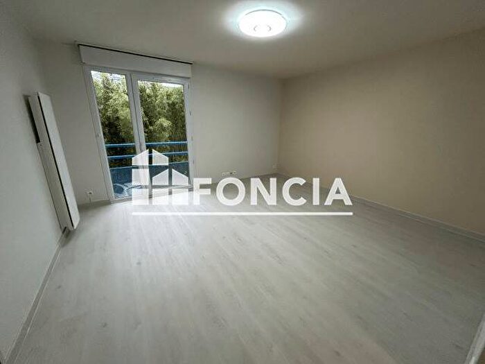 Appartement à louer - Le Bourg sous la Roche-Coteau, La Roche-sur-Yon - 1 pièce