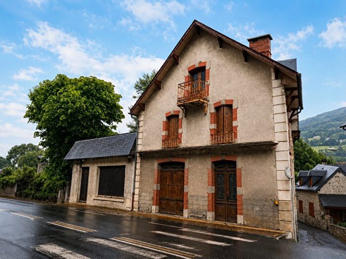 Sarrancolin : Maison 7 pièces à vendre