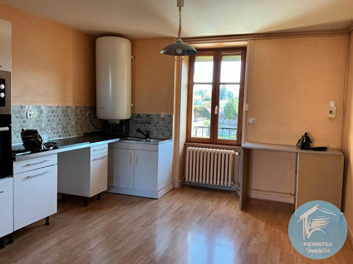 Appartement à louer - Thizy-les-Bourgs - 3 pièces - 2 chambres