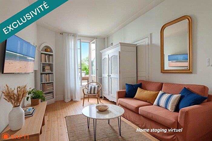 Maison à vendre - Colombes, Charles de Gaulle - 6 pièces - 4 chambres