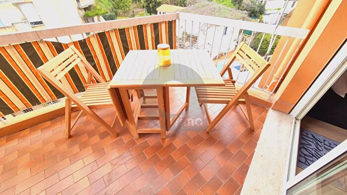 Appartement à vendre - Menton, Haut Borrigo, Saint-Paul-Garavan, Vallée de Gorbio - 2 pièces - 1 chambre