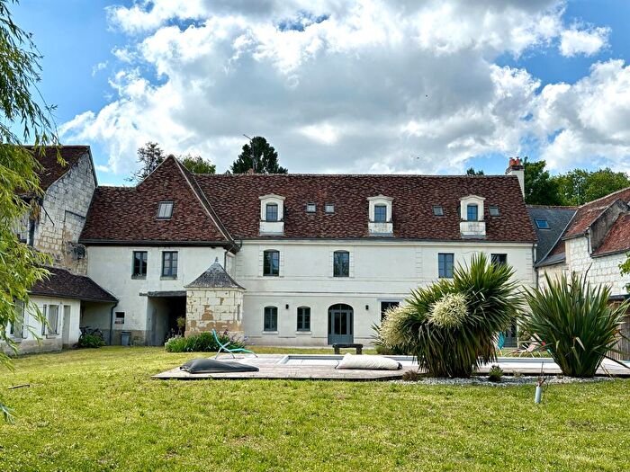 Maison à vendre - Loches - 10 pièces - 5 chambres